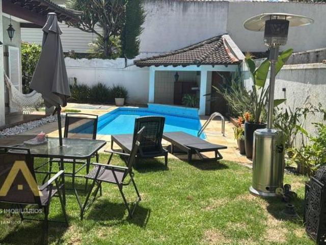 ÓTIMA OPORTUNIDADE CASA TÉRREA, COM EXCELENTE TERRENO, 4 DORMTS,!