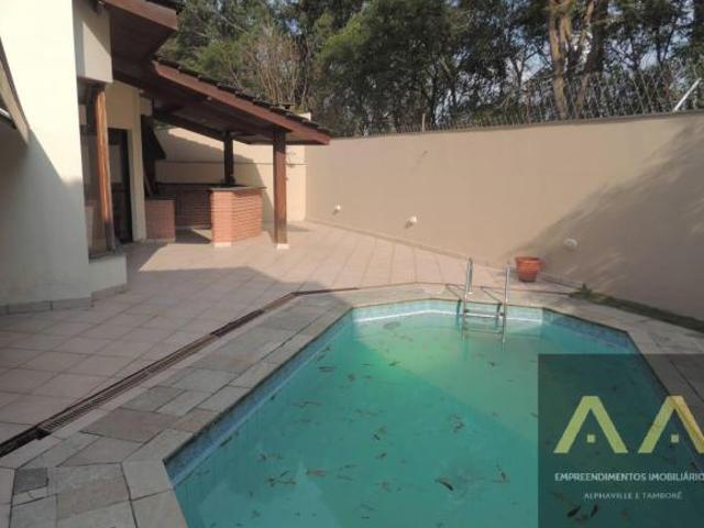 ÓTIMA OPORTUNIDADE CASA ALPHAVILLE, 4 DORMTS, REPLETO DE ARMÁRIOS