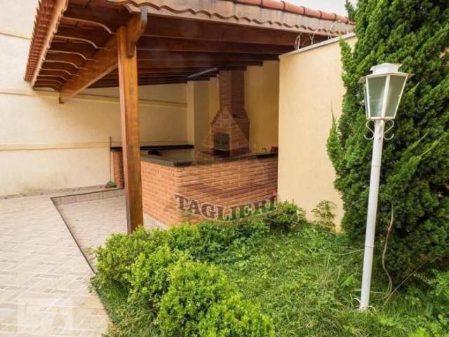 Ótima oportunidade Casa condomínio com 3 dorm, 1 suíte, garagem exclusiva