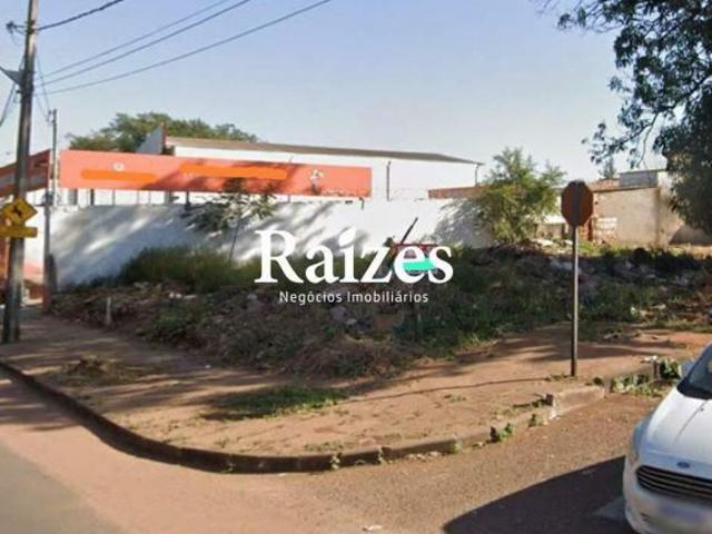 Ótima oportunidade em terreno de esquina, com 565 m²