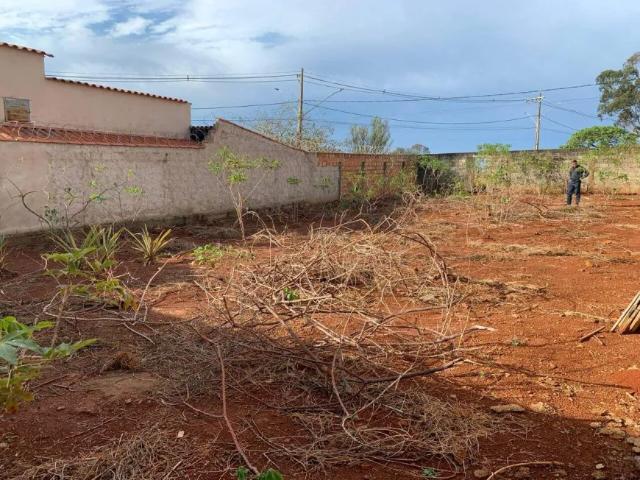 Ótima oportunidade para quer deseja um lote ao lado do pátio da Sada