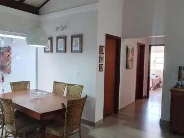 Otima residência prolongamento ângela rosa