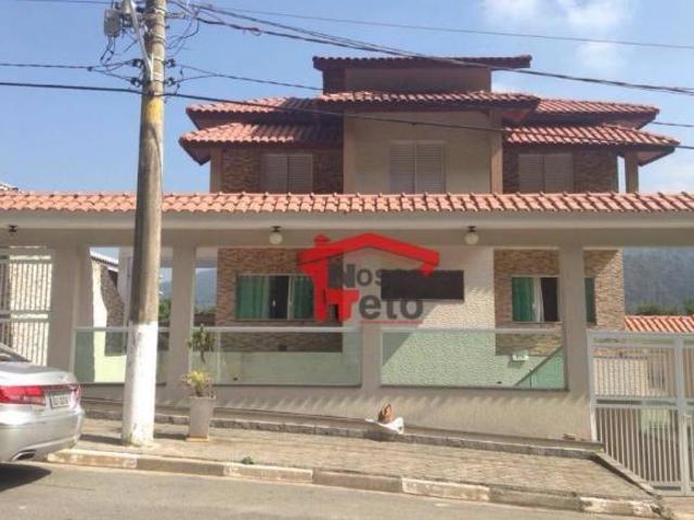 Ótima residência em condomínio fechado, Serra da Cantareira!