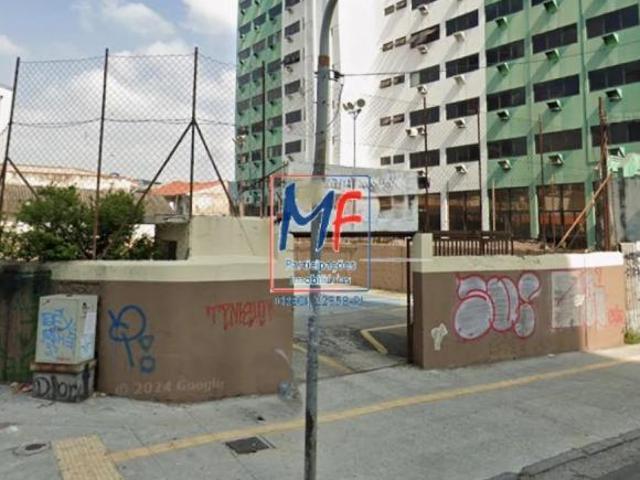 Ótimo terreno com 930 m², testada de 15,7 m² no bairro Pinheiros. Zoneamento: ZM. Estuda proposta