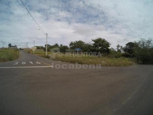 Ótimo terreno de esquina no Colina Azul