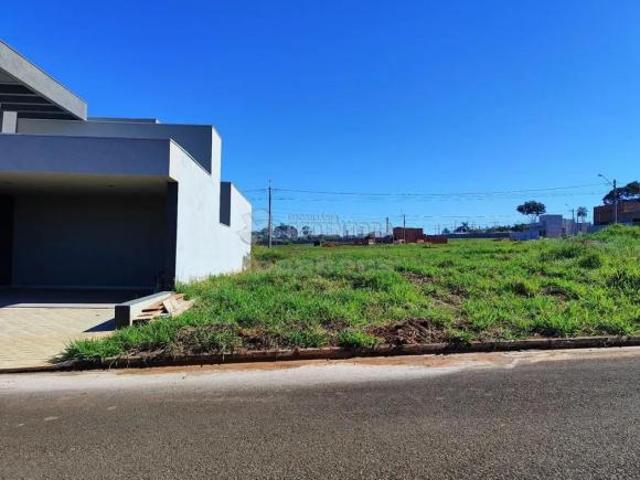 Ótimo Terreno em Condomínio com 263m² para Venda Village Normand