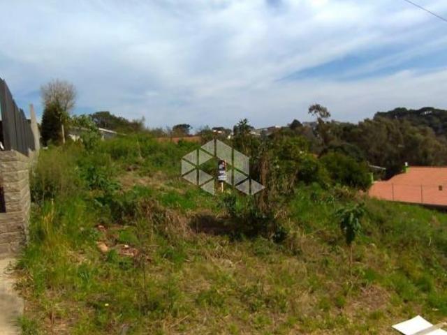 Ótimo terreno em lugar alto, medindo 13 x 30 mm com vista vista panorâmica, bairro residencial