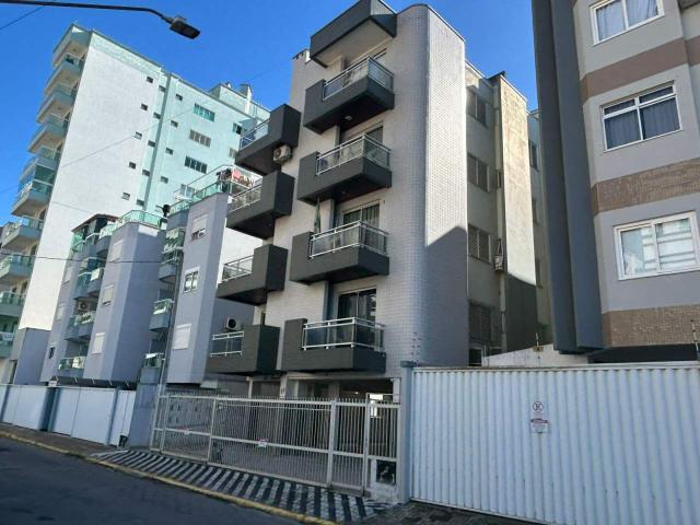 ÓTIMO TRES DORMITÓRIOS A 40m DA PRAIA
