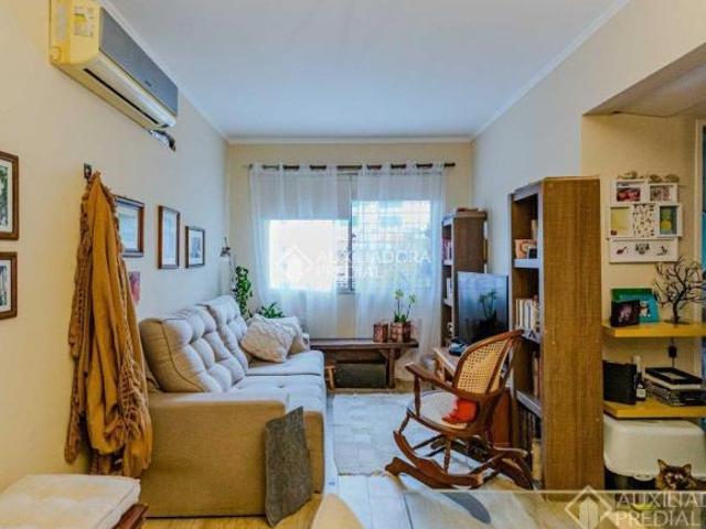 ótimo apartamento 2 quartos bairro Partenon
