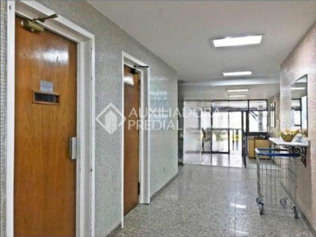 Ótimo apartamento 3 dormitórios próximo a Redenção