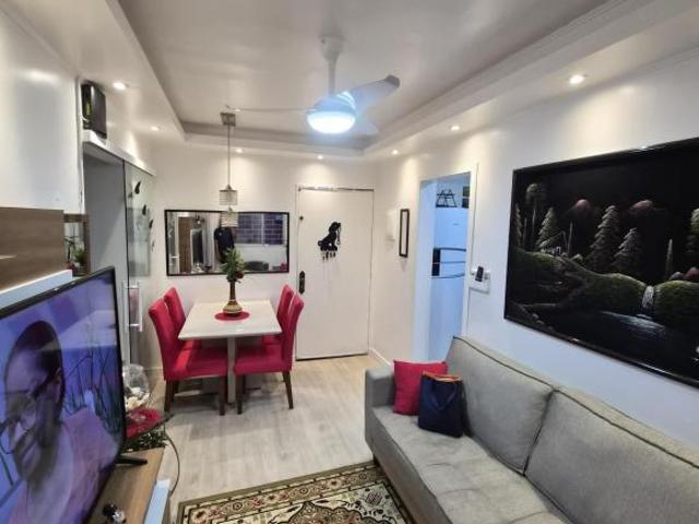 Ótimo apartamento térreo 02 dormitórios, reformado, Condomínio com excelente estrutura no BAIRRO S