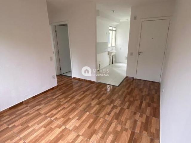 Ótimo Apartamento Térreo Reformado