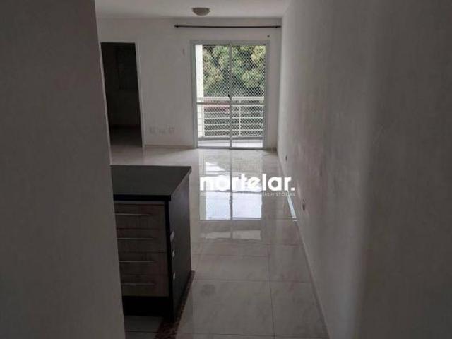 Ótimo apartamento à venda na Vila Mangalot