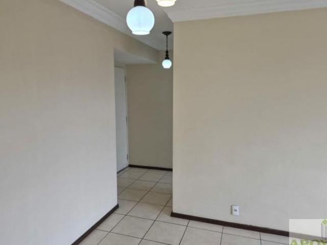 Ótimo apartamento à venda no Jardim Marajoara!
