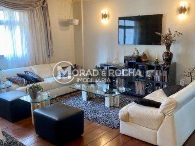Òtimo apartamento. Andar alto, Excelente localização e preço