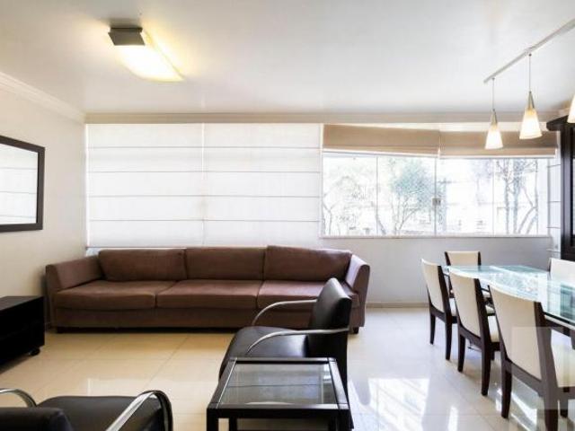 Ótimo apartamento, andar baixo, bem localizado em Higienópolis