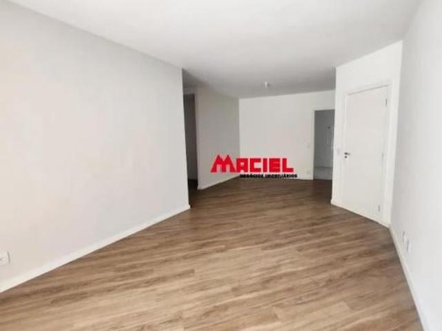 Ótimo Apartamento com 3 dormitorios na Vila Adyanna