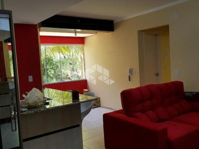 Ótimo apartamento com 2 dormitorios e garagem em Ipanema