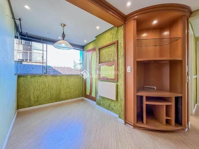 Ótimo apartamento com 2 quartos, sendo 1 suíte, vaga e churrasqueira!