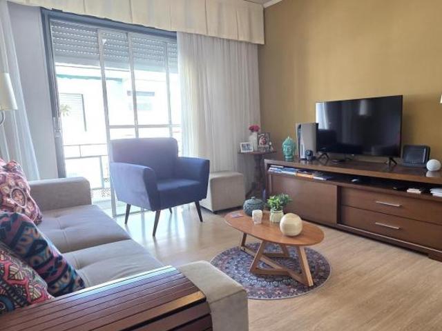 Ótimo apartamento com 79,4m2, 2 dorm. e dependencia completa
