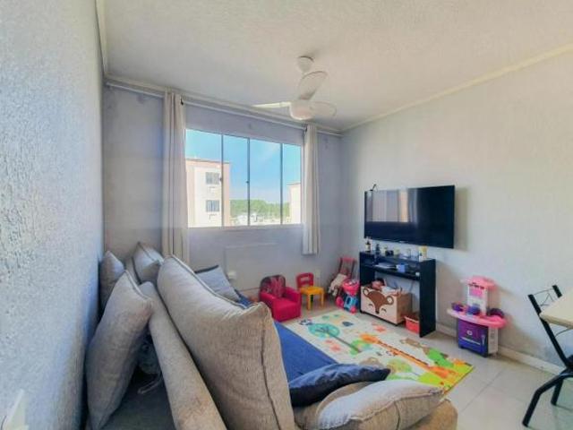 Ótimo apartamento de 2 dormitórios no bairro Hipica