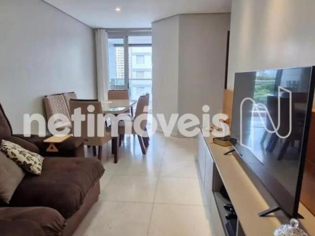 Ótimo apartamento de 2 quartos coladinho na Praça da Liberdade!
