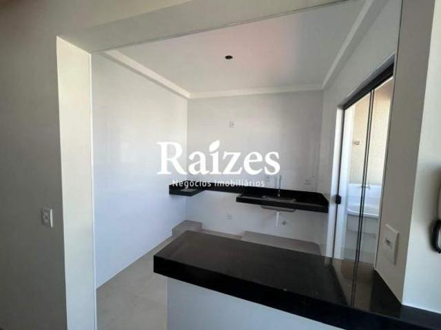Ótimo apartamento de 2 quartos no Santa Mônica
