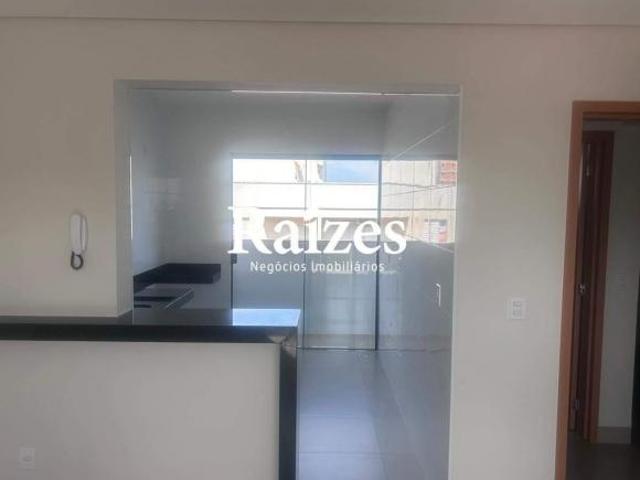 Ótimo Apartamento de 2 quartos próximo da UFU no Santa Mônica