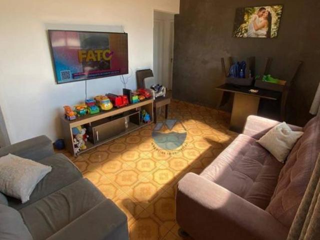 Ótimo apartamento de 3 quartos no terceiro andar com garagem no Bairro da Macuco em Santos SP por