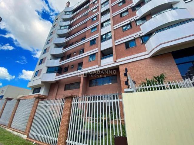 Ótimo apartamento de dois quartos no Edifício Resi