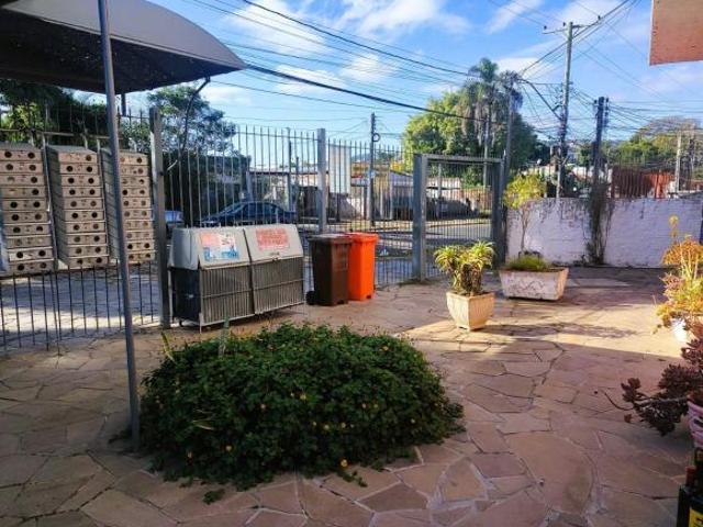 ÓTIMO APARTAMENTO JK NO BAIRRO PARTENON BEM ILUMINADO