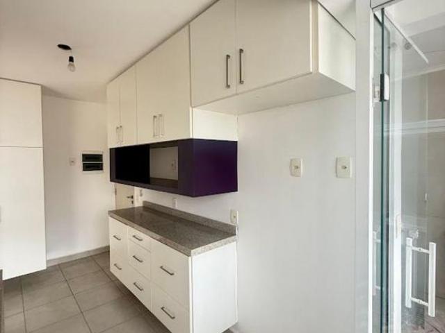 Ótimo apartamento na Rua Domingos de Morais ED. BANCIONAL na Vila Mariana