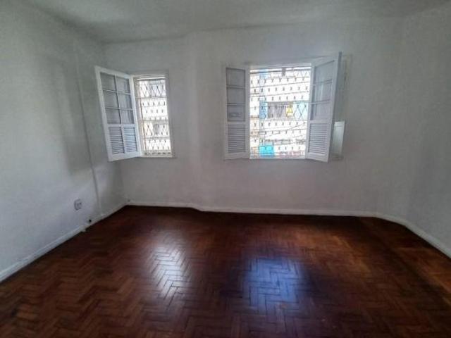 Ótimo apartamento no centro