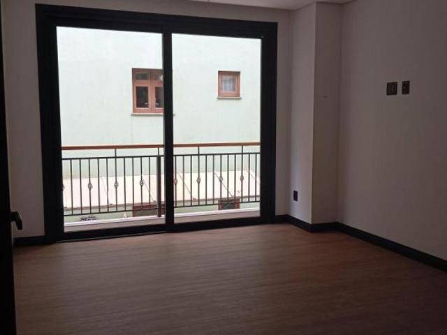 Ótimo Apartamento Novo, Alto Padrão, 1 suite 52m², ao lado da Catedral, Centro, Canela