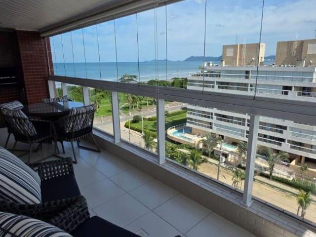 Ótimo Apartamento pé na areia, com vista lateral para o mar, com 3 dormitórios à venda, 99 m² por R$