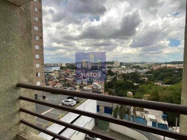 Ótimo Apartamento Possui Piso Laminado Localizado no 6°Andar