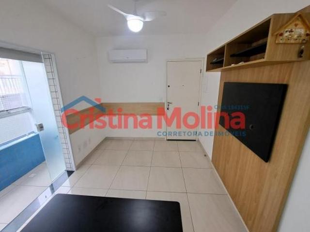 Ótimo apartamento, quadra da praia, armários planejados, garagem, na Aviação, Praia Grande