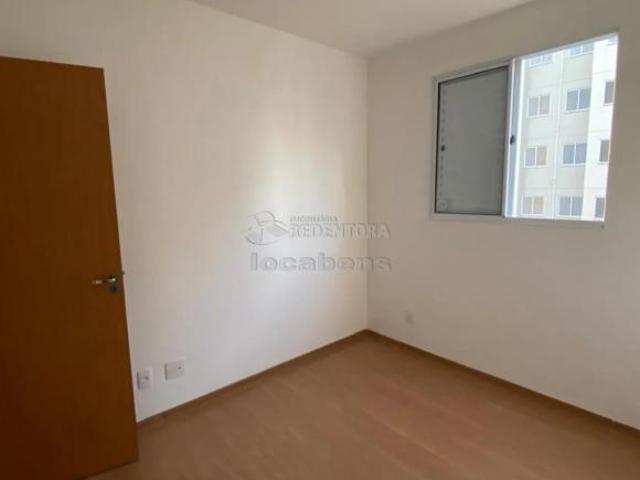 Ótimo Apartamento Residencial para Venda com 02 quartos, 01 vaga de garagem e condomínio completo