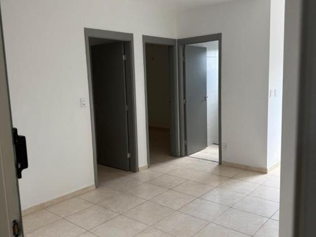 Otimo apto no Cond Lar Alemanha | É aqui na Imobiliária Rosa e Rangel