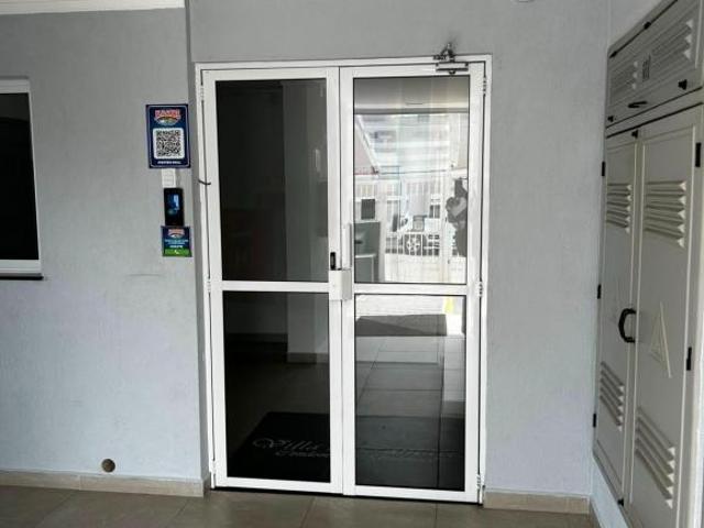 Ótimo apto com 02 dorms, 01 suíte, varanda gourmet, com área de lazer !