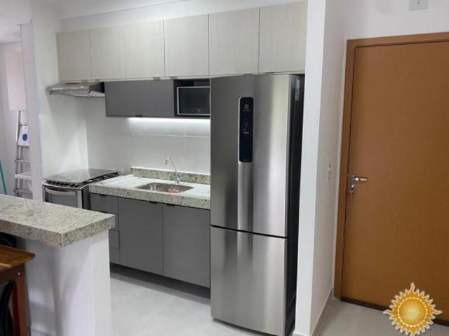 Ótimo apto com 02 dorms, 01 suíte, varanda gourmet e área de lazer !