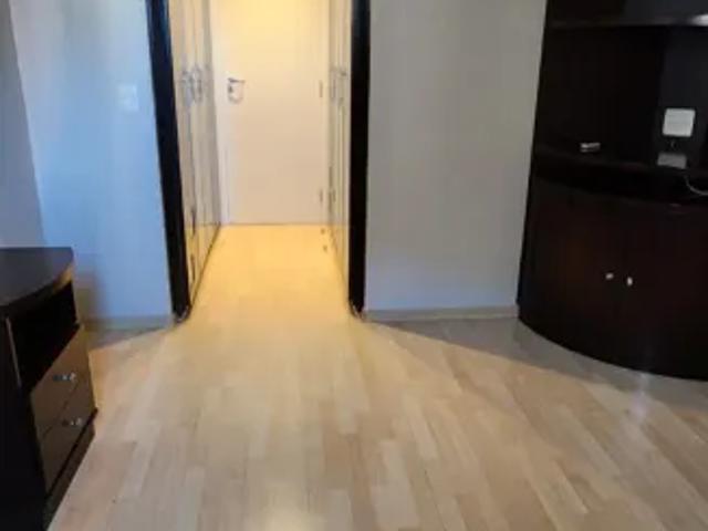 Ótimo apto. Em condomínio com lazer! Andar alto!