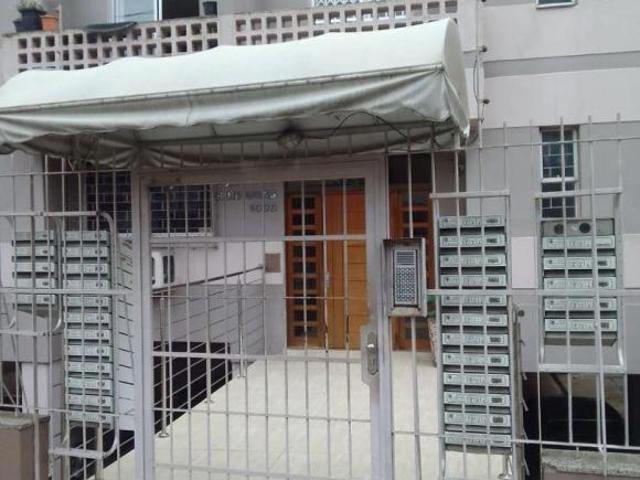 ÓTIMO APTO. EM PRÉDIO PEQUENO NA PERIMETRAL