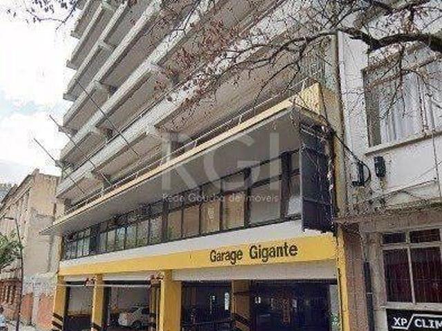 Ótimo box de garagem no Centro Histórico próximo a rua Caldas Junior