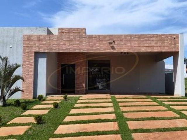 Ótimo custo benefício Casa com 3 dorms sendo 1 suíte no Riviera XIII