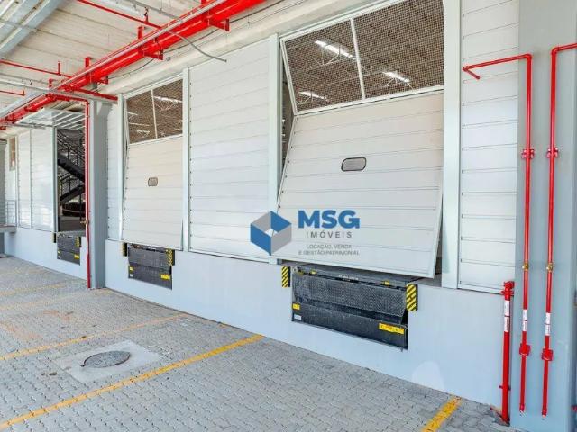 Ótimo Galpão Comercial em Condomínio Fechado na Rodovia Anchieta em SBC