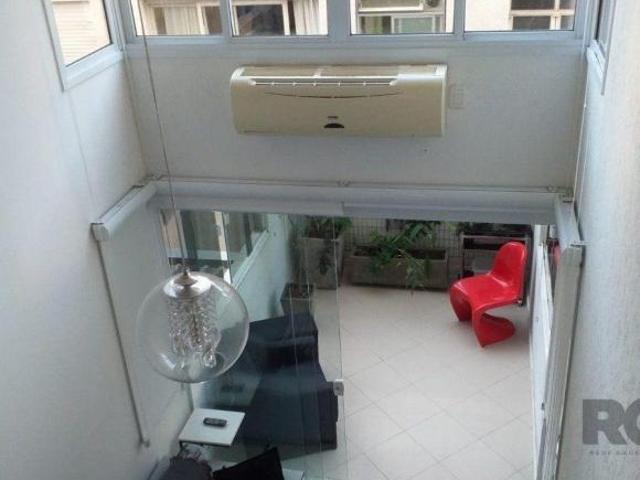 Ótimo Loft ou 1 dormitório e gabinete garagem no Rio Branco