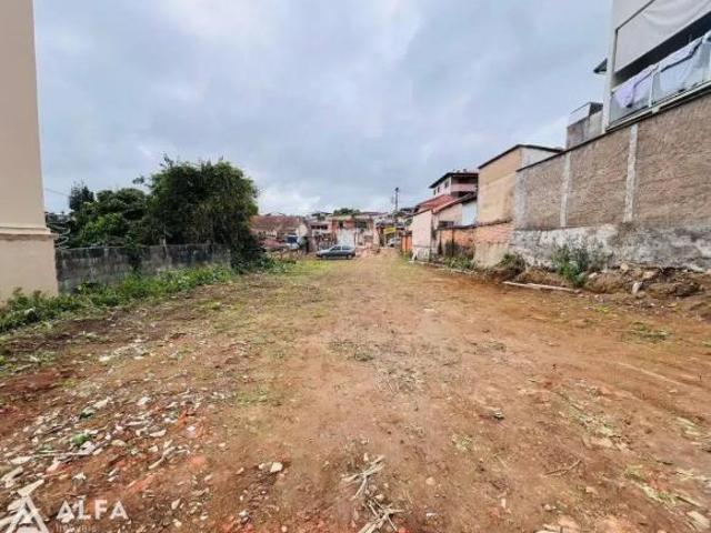 Ótimo lote à venda no bairro São José – 674m² em excelente localização!