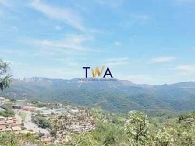 Ótimo lote em declive no Mirante da Mata com vista definitiva para mata do Jambreiro