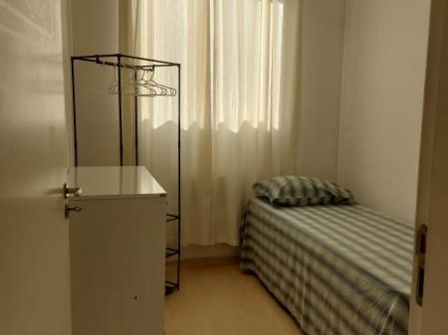 Ótimo quarto na Zona Oeste
